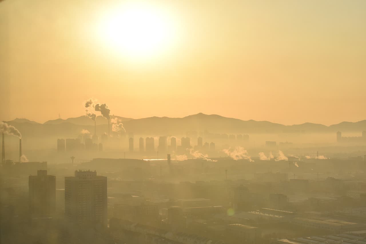 Dust storms cause air pollution spike across north China - Insider Paper