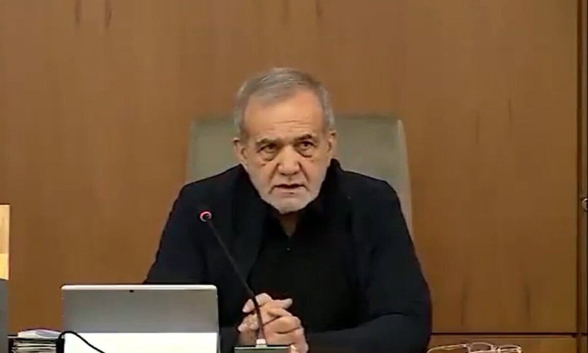 Iran president says ready to resolve issues 'at negotiating table ...