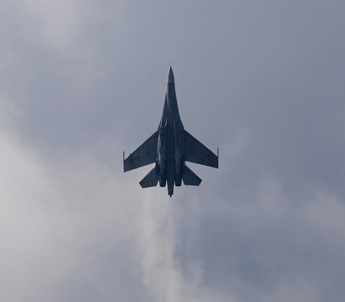 France doubles down on threat to build future fighter jet alone ...