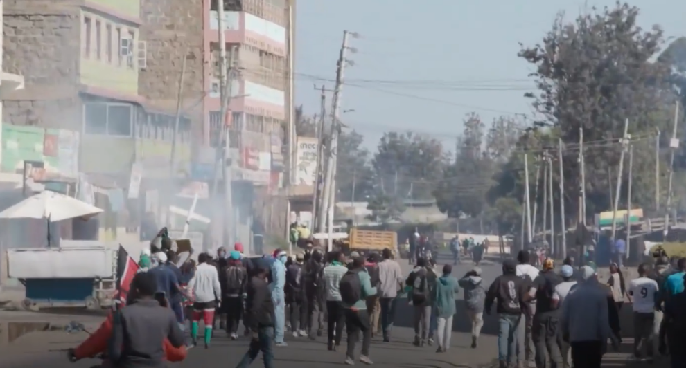 One shot as Kenyan protests at US Ebola centre turn violent - Insider Paper