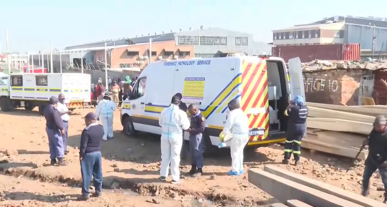 Gunmen shoot dead 12 near Johannesburg: S.African police - Insider Paper
