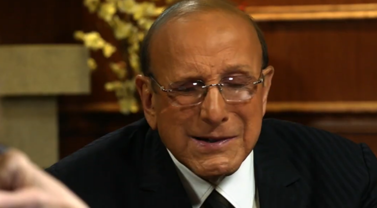 Famed music executive Clive Davis dead at 94: US media - Insider Paper