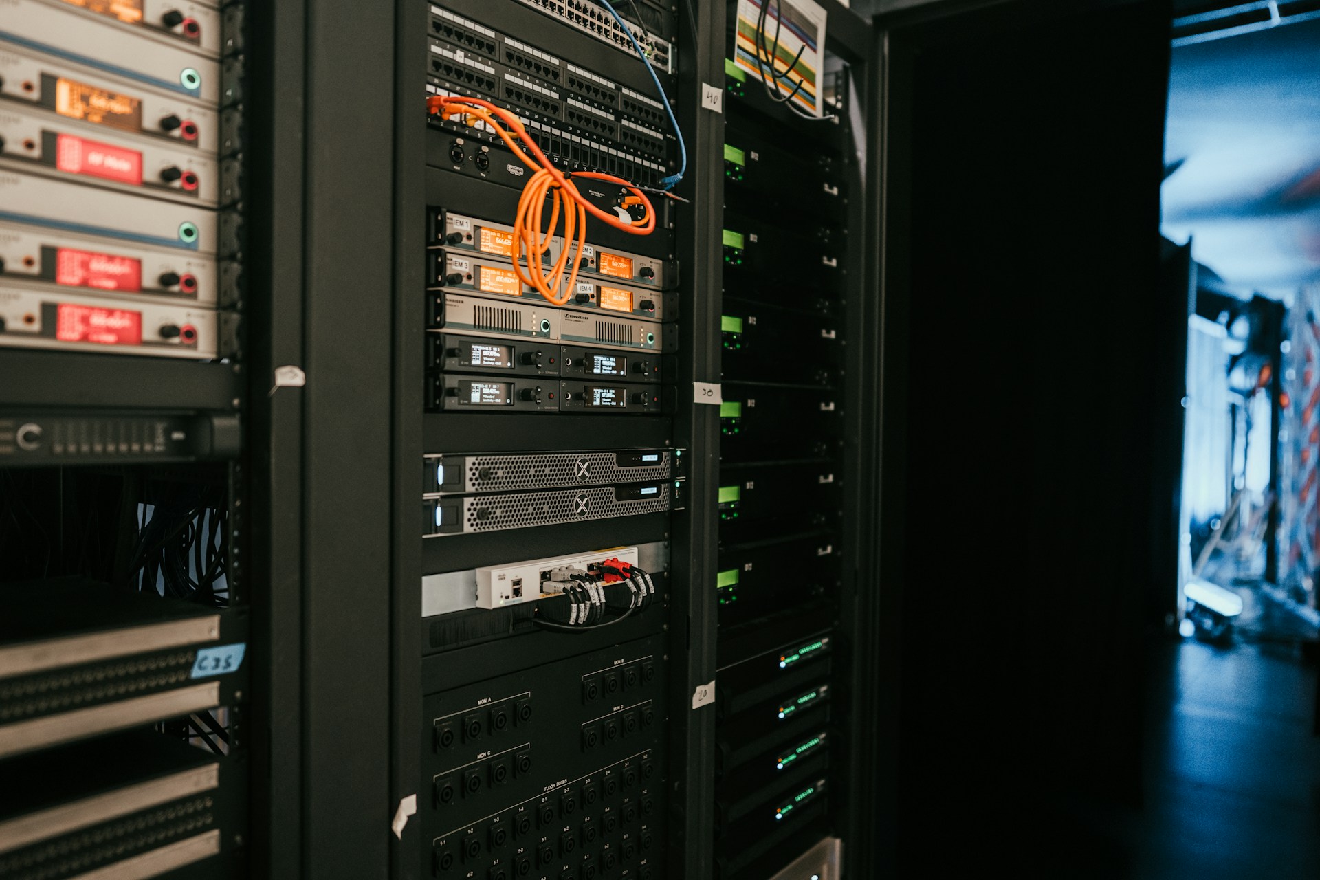 China displaces US for world's fastest supercomputer crown - Insider Paper